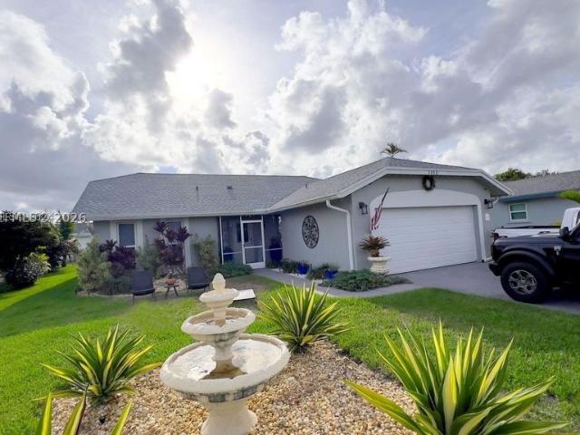 3 bedroom luxury Villa for sale in Tamarac, Florida