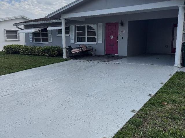 3 bedroom luxury Villa for sale in Tamarac, Florida