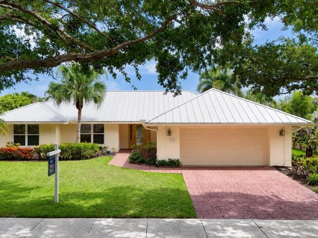 3 bedroom luxury Villa for sale in Tequesta, Florida