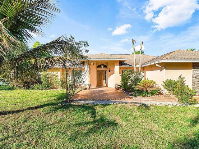 Luxury Villa for sale in The Acreage, Florida