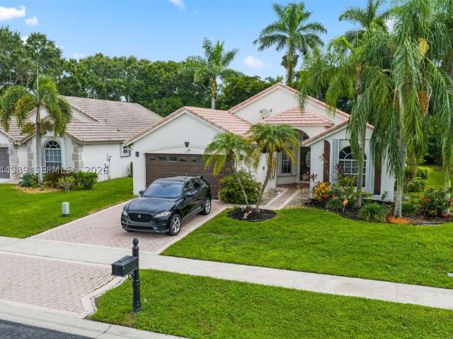 3 bedroom luxury Villa for sale in Wellington, Florida