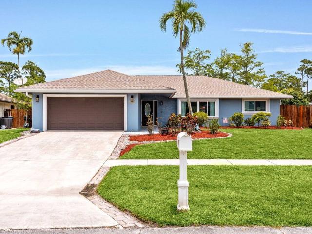 3 bedroom luxury Villa for sale in Wellington, Florida