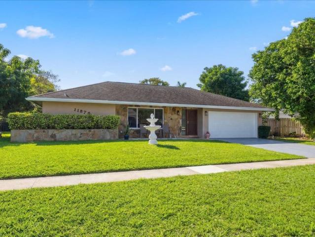 3 bedroom luxury Villa for sale in Wellington, Florida