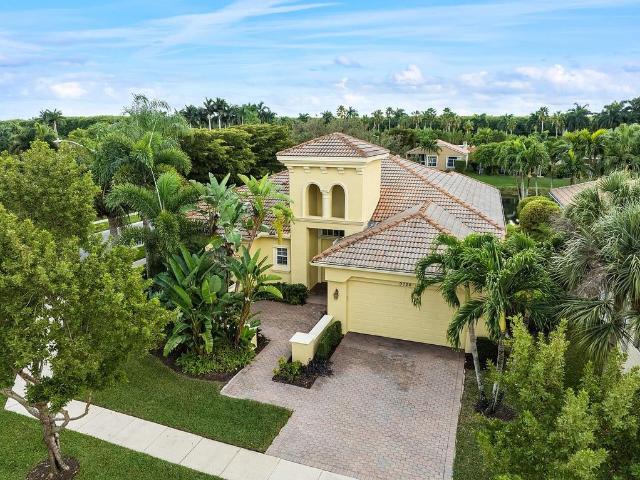 3 bedroom luxury Villa for sale in Wellington, Florida