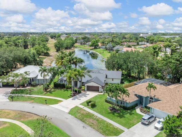 3 bedroom luxury Villa for sale in Wellington, Florida