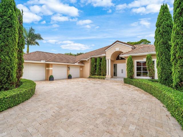 3 bedroom luxury Villa for sale in West Palm Beach, Florida
