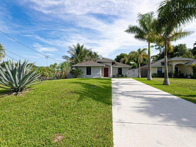 3 bedroom luxury Villa for sale in West Palm Beach, Florida