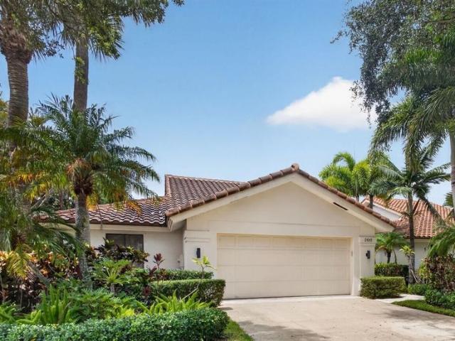 3 bedroom luxury Villa for sale in West Palm Beach, Florida