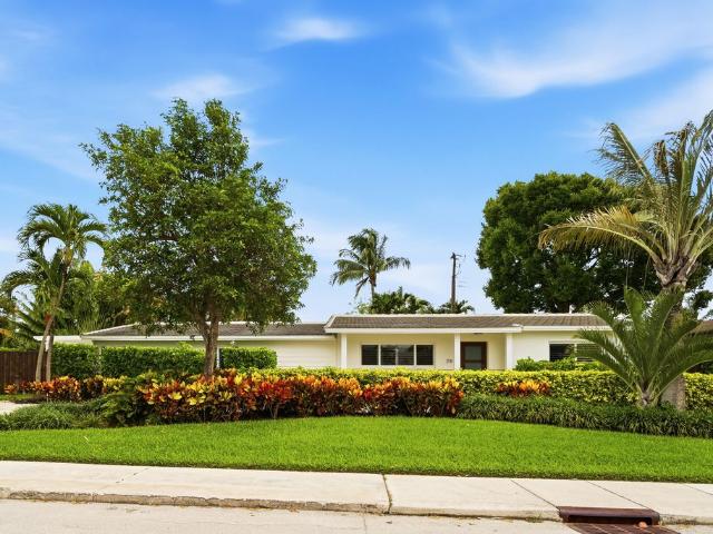 3 bedroom luxury Villa for sale in West Palm Beach, Florida