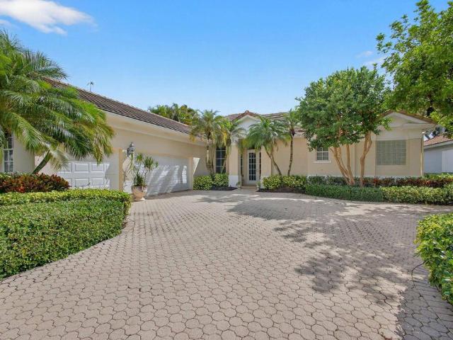 3 bedroom luxury Villa for sale in West Palm Beach, Florida
