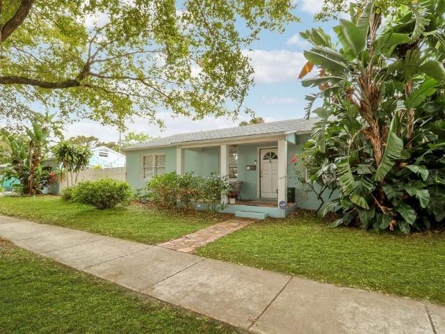 3 bedroom luxury Villa for sale in West Palm Beach, Florida