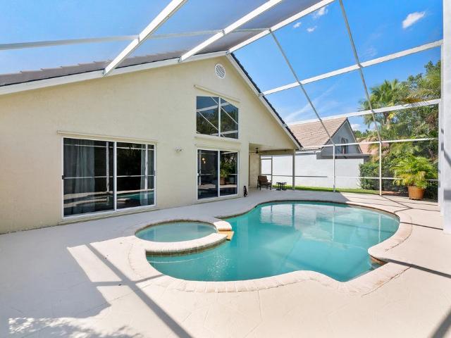 3 bedroom luxury Villa for sale in Weston, United States