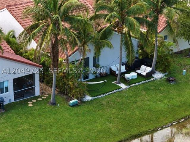 3 bedroom luxury Villa for sale in Weston, United States