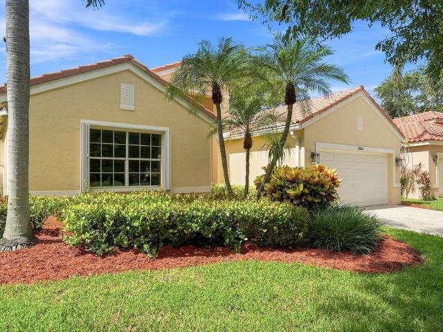 3 bedroom luxury Villa for sale in Weston, Florida