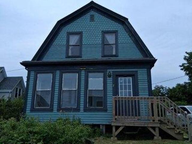 3 bedroom, Lubec ME 04652 105159214