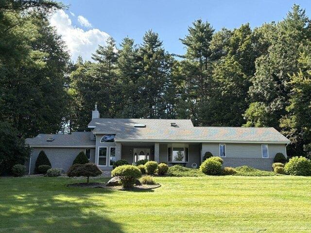 3 bedroom, Ludlow MA 01056 103100888
