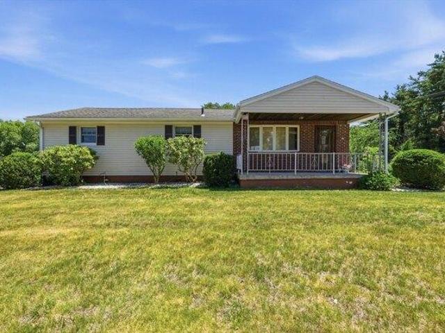 3 bedroom, Ludlow MA 01056 104538947