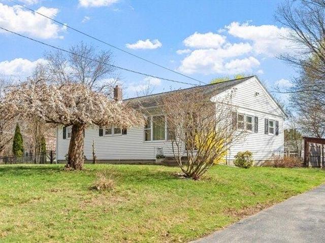 3 bedroom, Lunenburg MA 01462 LS102800492