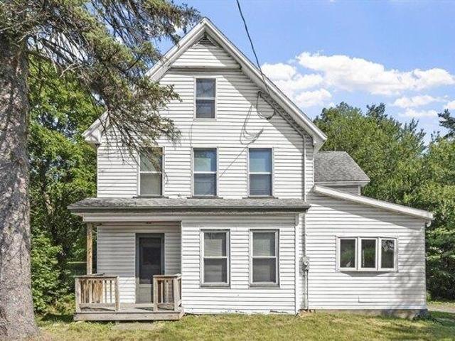 3 bedroom, Lunenburg MA 01462 105040340