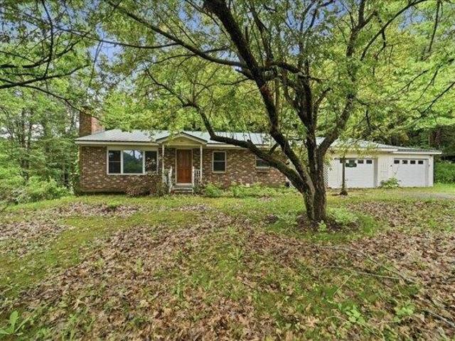 3 bedroom, Lyndon VT 05851 103435522
