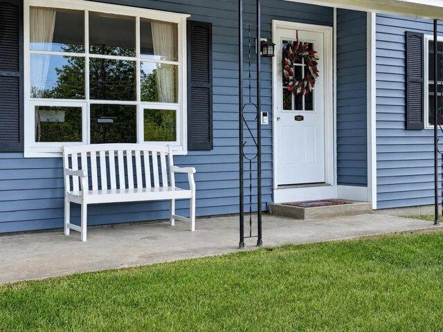 3 bedroom, Lyndon VT 05851 104410250