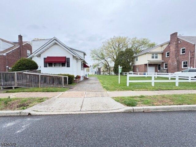 3 bedroom, Lyndhurst NJ 07071 102778571
