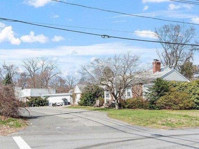 3 bedroom, Lynnfield MA 01940 102799365