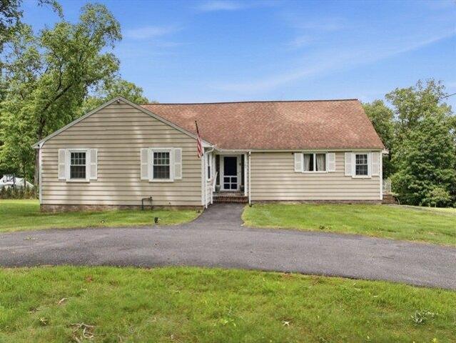 3 bedroom, Lynnfield MA 01940 104609003