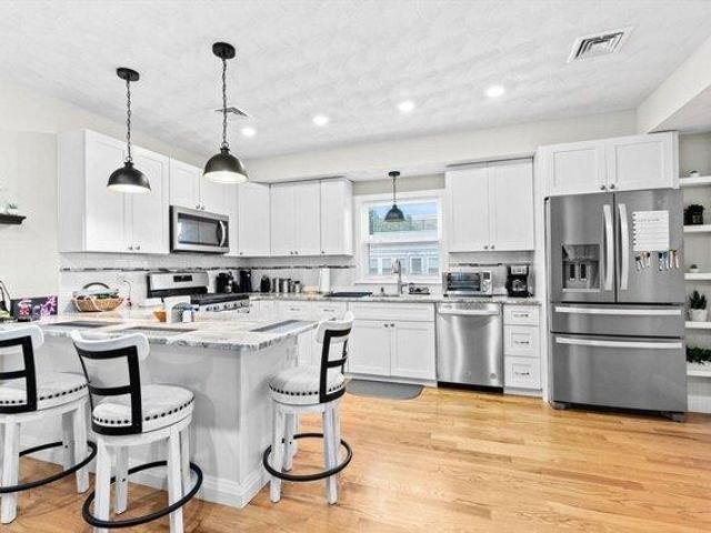 3 bedroom, m MA 01970 105202890