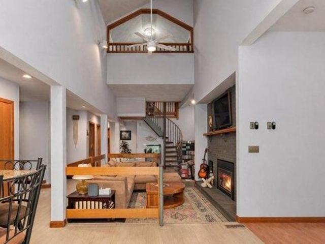 3 bedroom, m NH 03079 102061756