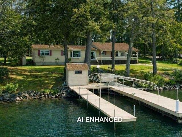 3 bedroom, Moultonborough NH 03254 LS102446773