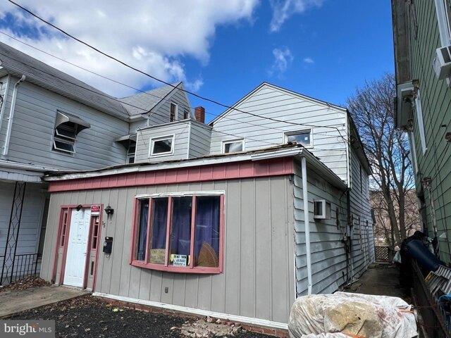3 bedroom, Mount Carmel PA 17851 LS89135082
