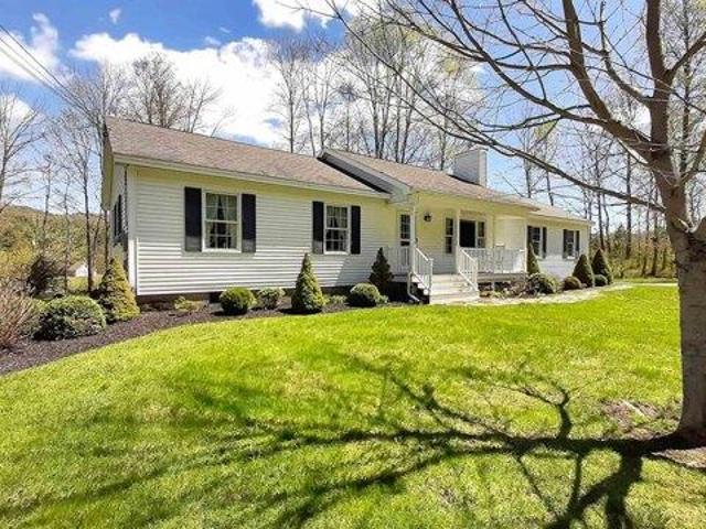 3 bedroom, Mount Holly VT 05758 102345445