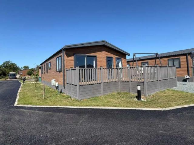3 Bedroom Mobile Home