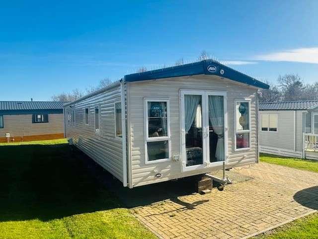 3 Bedroom Mobile Home