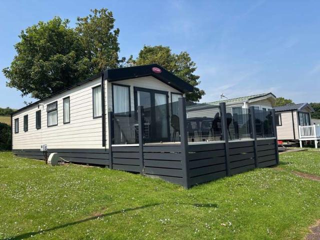 3 Bedroom Mobile Home
