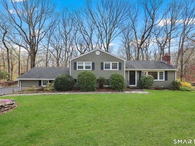 3 bedroom, Monroe CT 06468 102345786