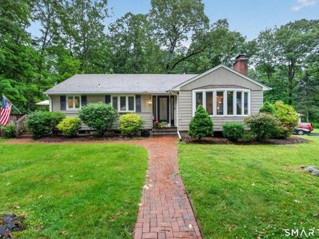 3 bedroom, Monroe CT 06468 104111936