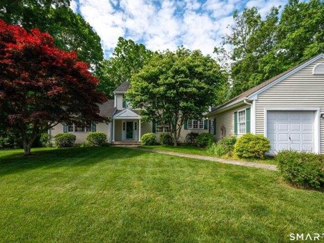 3 bedroom, Monroe CT 06468 104832135