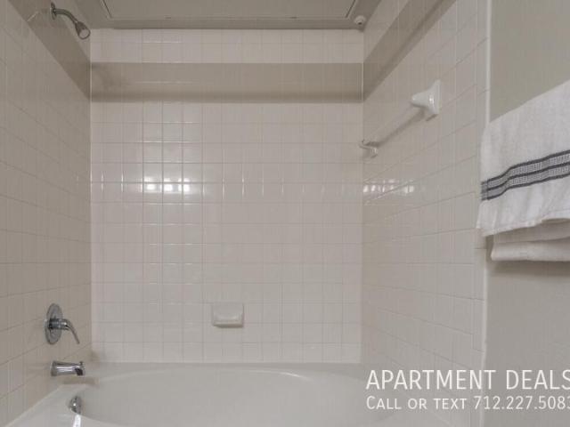 3 bedroom, Mont Belvieu TX 77523 77331507