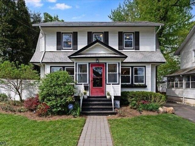 3 bedroom, Montclair NJ 07042 102475673