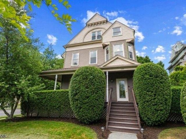 3 bedroom, Montclair NJ 07042 104570470