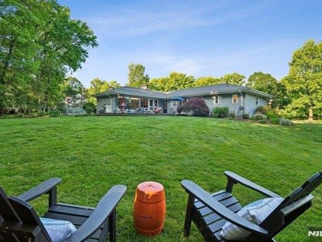 3 bedroom, Montclair NJ 07043 104543776