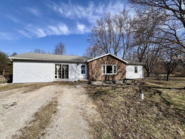 3 bedroom, Monticello IL 61856 LS88891782
