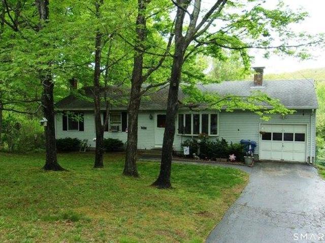 3 bedroom, Montville CT 06370 104688921