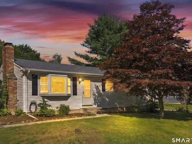 3 bedroom, Montville CT 06370 104762093