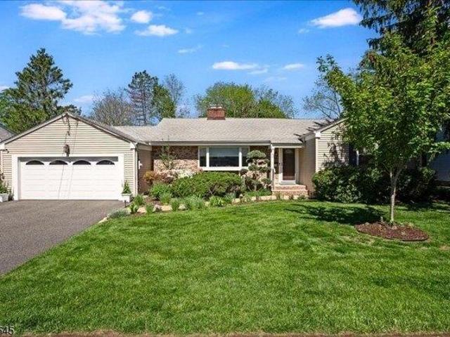 3 bedroom, Morris Plains NJ 07950 102727580