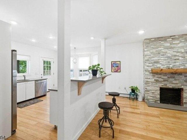 3 bedroom, Morristown NJ 07960 LS101748860