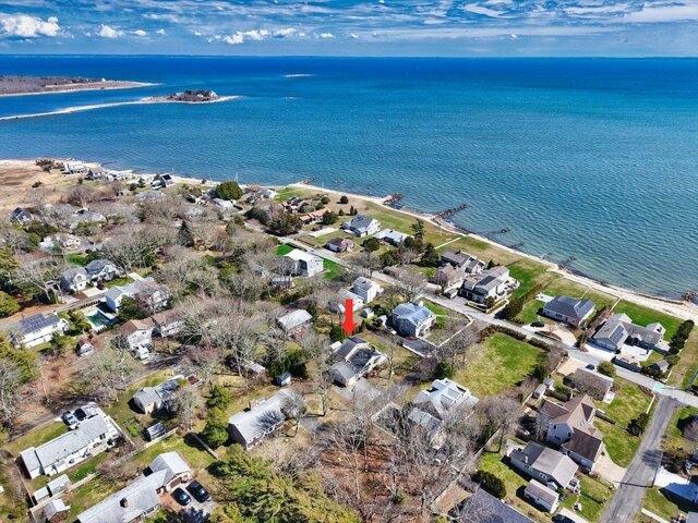3 bedroom, Mattapoisett MA 02739 LS103019464
