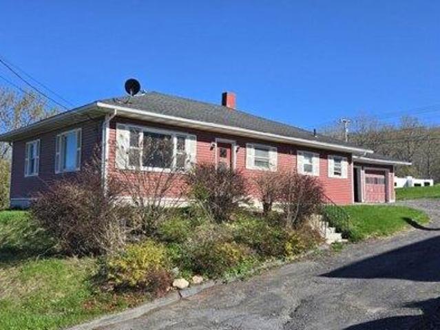 3 bedroom, Madawaska ME 04756 LS102479352